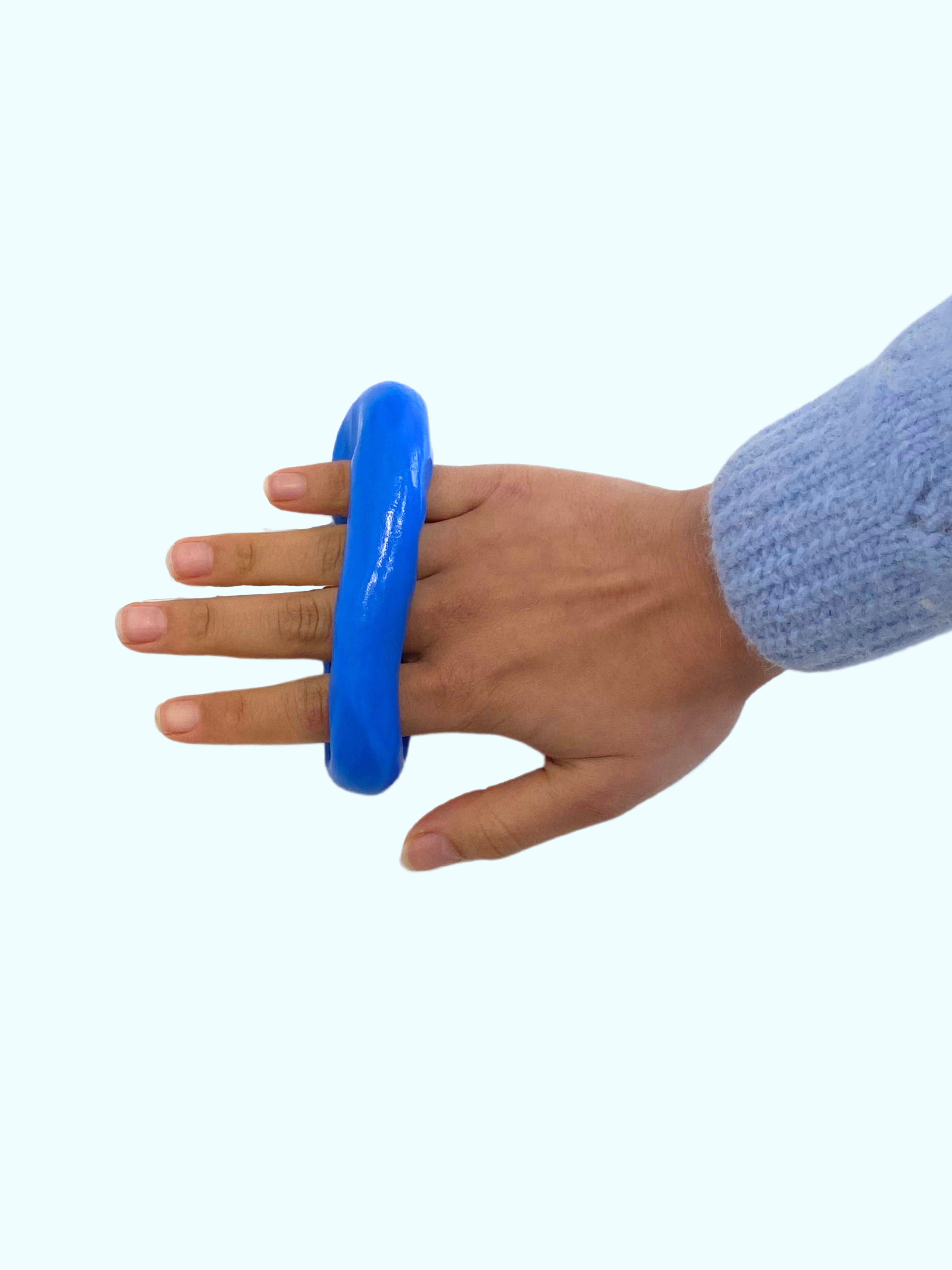 How putty can improve hand functionality | Southern Cross Care